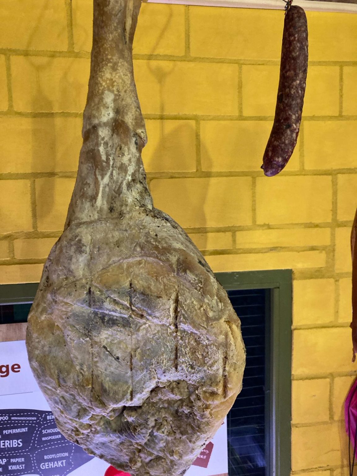 Gedroogde ham Tamworth (+- 11 kilogram) – PorcusCampus